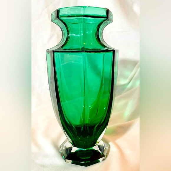 Royal Gallery | Art | Royal Gallery Emerald Green Octagon Vase 24 Pb ...